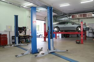Autorai (Karjernaja vulica No:2/1-1), otomobil servisi  Brest'ten