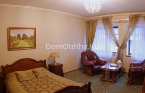 Otel Kamelot (Yuriia Illienka Street No:4), otel  Kiev'den
