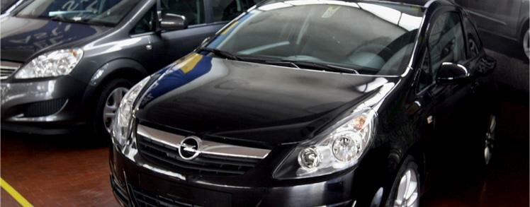 Otoparklar Opel Autorimessa Brasilia - Garage Gommista Autofficna, Milano, foto