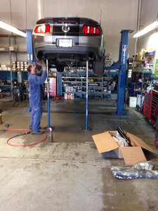 Bro Muffler (United States, Huntington Beach, 17242 Gothard St), otomobil servisi  Huntington Beach'ten