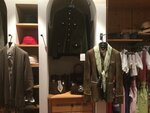Abbigliamento Ghedina Zuccaro (Corso Italia No:95, Cortina d'Ampezzo), giyim mağazası  Cortina d'Ampezzo'dan