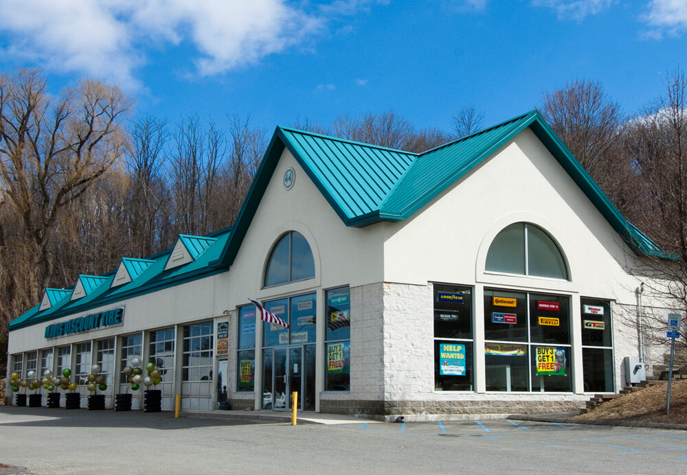 Otomobil ekspertizi Mavis Discount Tire, New York Eyaleti, foto