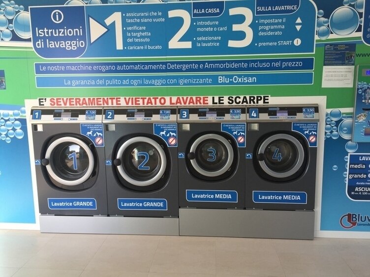 Kuru temizlemeciler Service 3g Srl Bluwash, Puglia, foto
