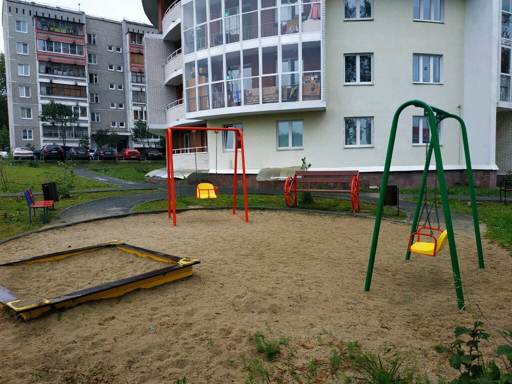 Oyun alanı Playground, Yekaterinburg, foto
