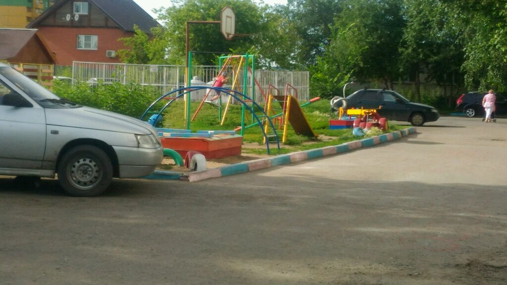 Oyun alanı Playground, Omsk, foto