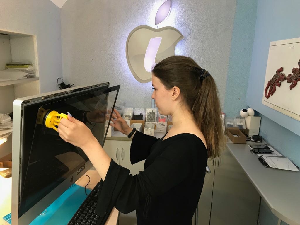 Dizüstü bilgisayarlar ve tabletler Servis centr Apple, Saint‑Petersburg, foto