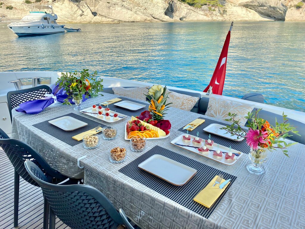 Tekne, kayık, yat Mavideniz Yatçılık, Kemer, foto