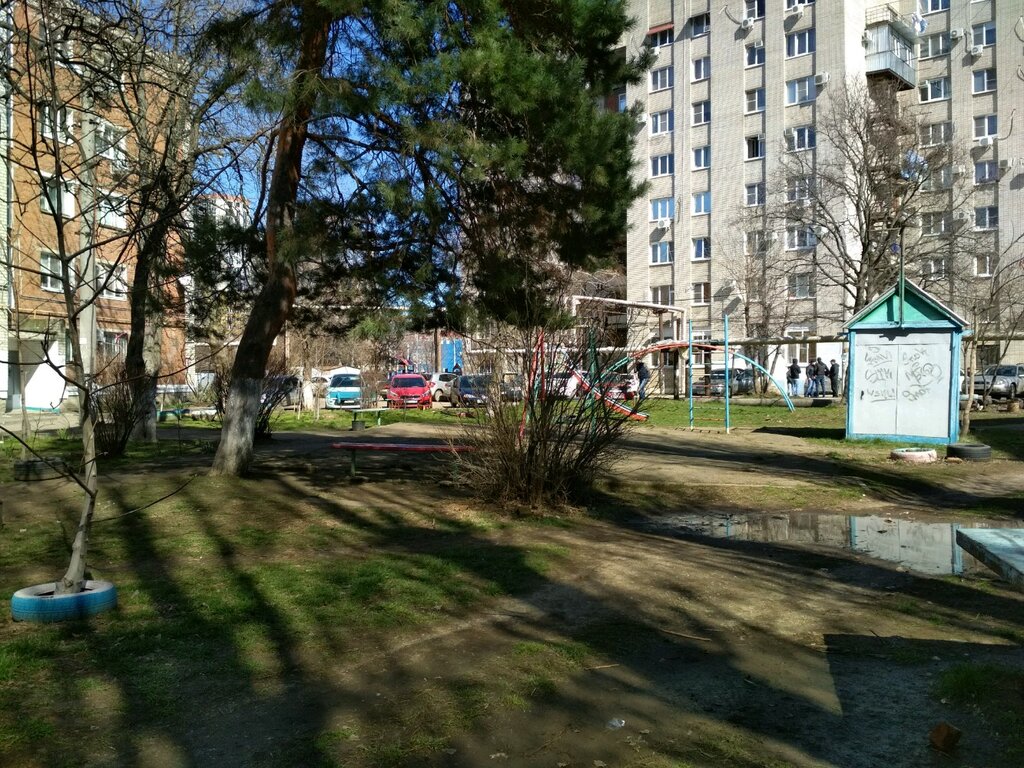 Oyun alanı Playground, Krasnodar, foto