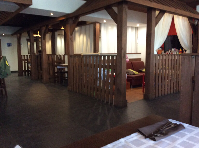 Bar Gril-bar kafe Kheminguey, Spas‑Klepiki, foto