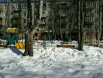 Playground (Moscow, Vostochniy Administrative Okrug, Novogireyevo District), oyun alanı  Moskova'dan