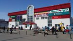 LLC Severny gostiny dvor (ulitsa Zvereva No:37А), alışveriş merkezleri  Nadym'dan