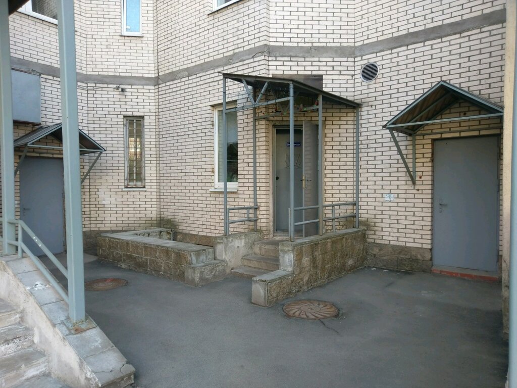Bina, site yönetimi TSZh Shcherbakova 11, Saint‑Petersburg, foto