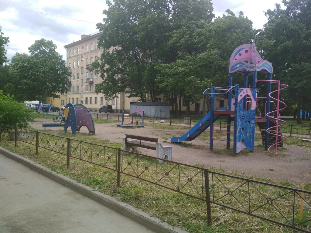 Oyun alanı Playground, Saint‑Petersburg, foto