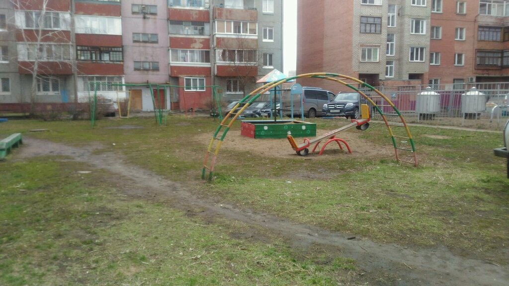 Oyun alanı Playground, Omsk, foto