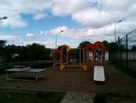 Playground (Republic of Tatarstan, City of Kazan, Sovetskiy City Administrative District, zhiloy massiv Konstantinovka, zhiloy kompleks Ryabinovy), oyun alanı  Kazan'dan
