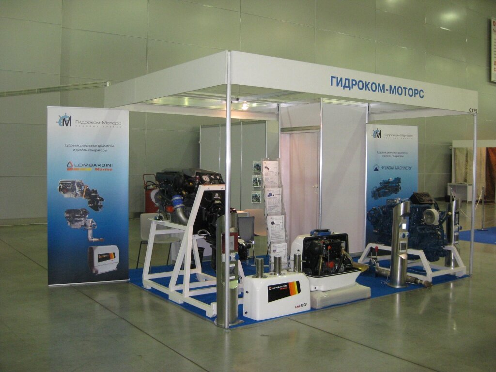 Kollar ve hortumlar Hydrocom-Plant, Saint‑Petersburg ve Leningradskaya oblastı, foto