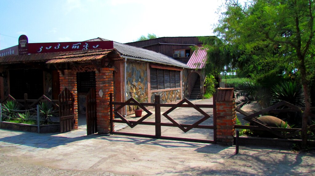 Restoran Poti Restorani Kaparchina, Poti (Faş), foto