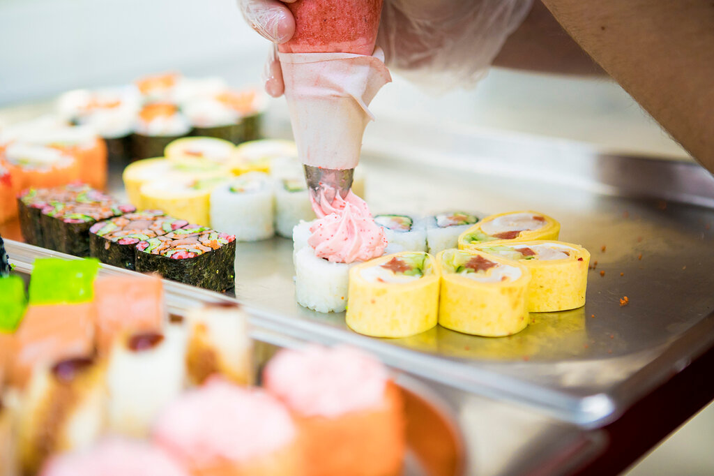 Suşi ve asya ürünleri Sushi make, Novosibirsk, foto