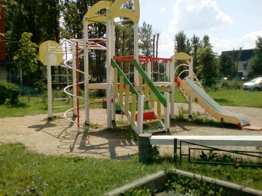 Oyun alanı Playground, Saint‑Petersburg, foto