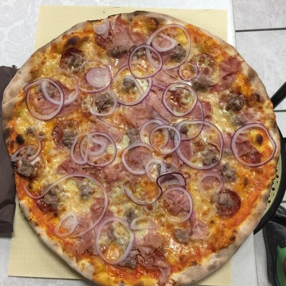 Pizzacılar Pizzeria Lo Spigolo, Emilia‑Romagna, foto