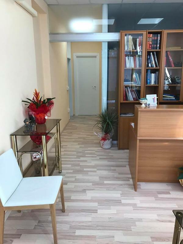 Özel ağız ve diş sağlığı klinikleri ve muayenehaneleri Studio Dentistico De Stefani - Alagna, Marche, foto