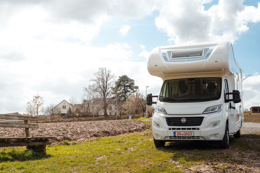 Karavan Wohnmobilzentrum Nitsche, Saksonya, foto