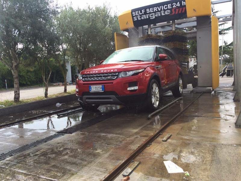Otogaz dolum istasyonu Pit Stop, Sardunya, foto