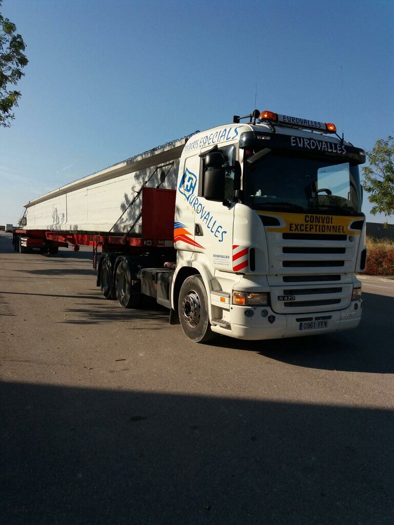 Toplu taşıma yönetimi ve bakımı Eurovalles Transportes Especiales, Katalonya, foto