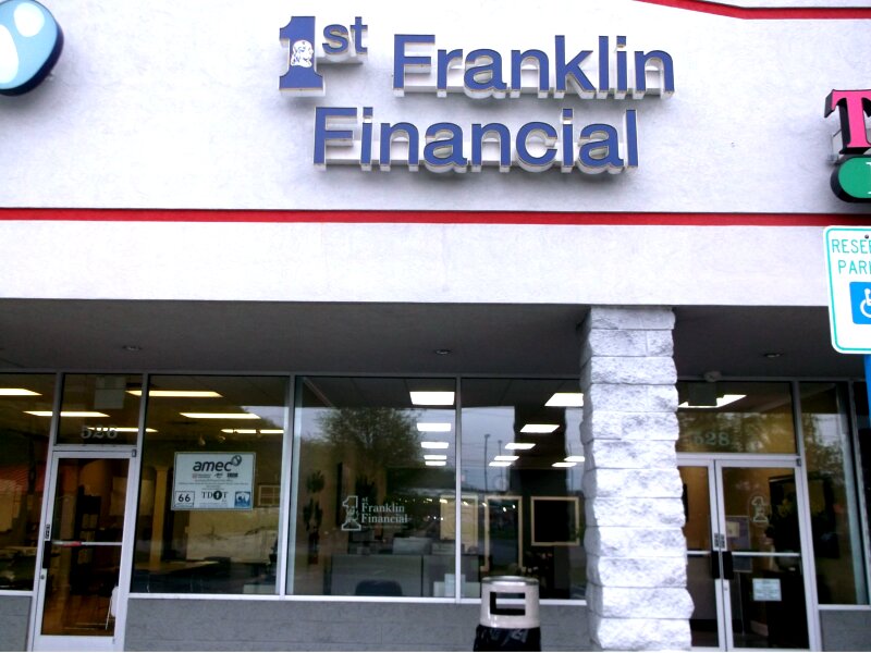 Kredi komisyoncuları 1st Franklin Financial, Sevierville, foto