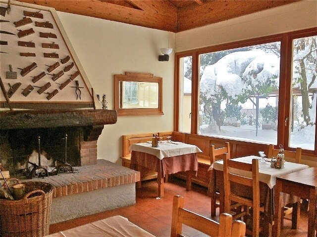 Restoran Ristorante la Cantina di Sarna, Emilia‑Romagna, foto