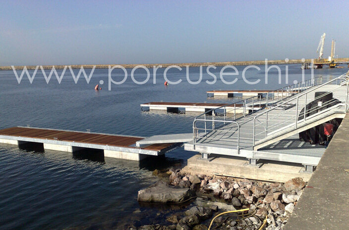 Mühendislik firmaları Studio Tecnico Associato degli Ing. Porcu - Sechi, Oristano, foto