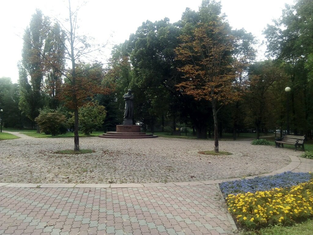 Meydan Sciapanaŭski sad, Minsk, foto