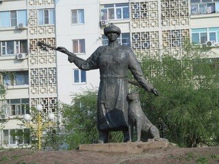 Park, sokak heykeli Хозяин степи, Elista, foto