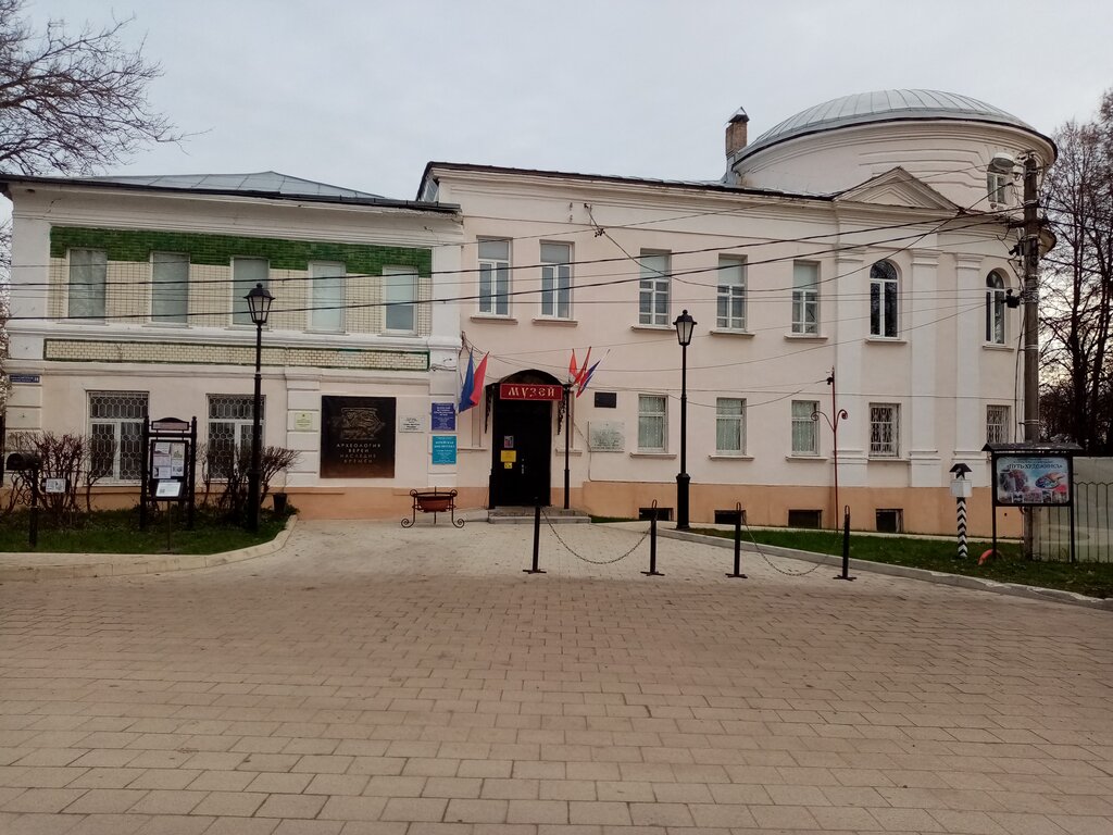 Kütüphaneler Mbuk Verey Library, Vereya, foto