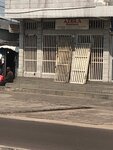 Azigla Boutique D'habillement (Brazzaville, Avenue des Trois Martyrs), moda evleri  Brazzaville'den