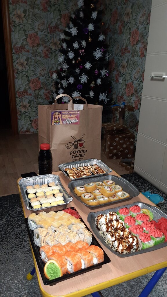 Hazır yemek teslim servisleri Rolls and Palls, Kursk, foto