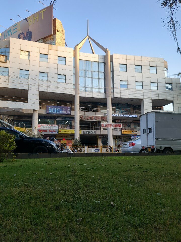 Otomobil yedek parçaları Go Spare, Lahor, foto