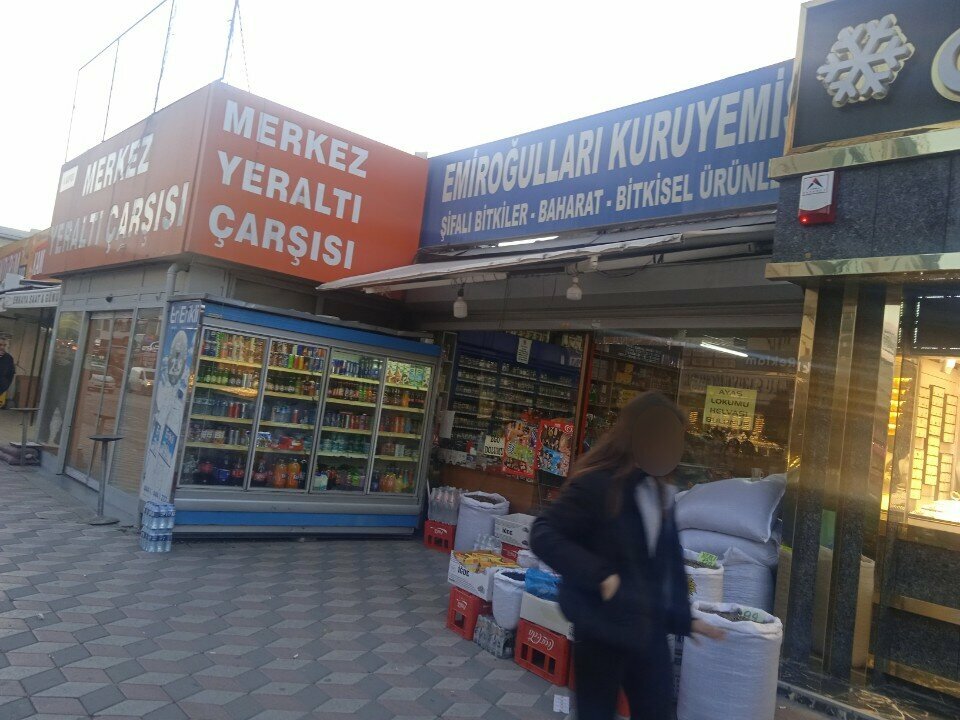 Kuruyemiş, atıştırmalık, kuru meyve Emiroğulları Kuruyemişçi, Ankara, foto