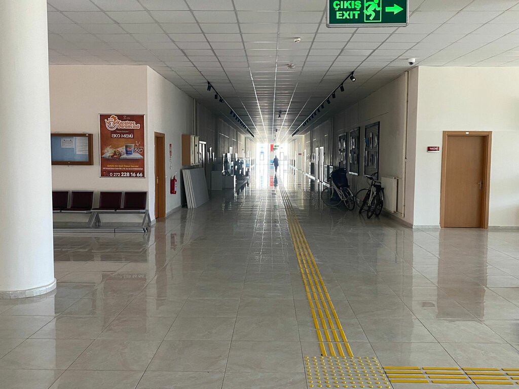 Yüksekokul Afyon Kocatepe Üniversitesi Meslek Yüksek Okulu Ahmet Necdet Sezer Kampüsü, Afyonkarahisar, foto