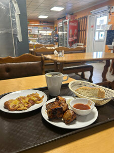 Роза ветров (Omsk Region, Tyukalinskiy rayon, R-402, 486-y kilometr), kafe  Omskaya oblastından