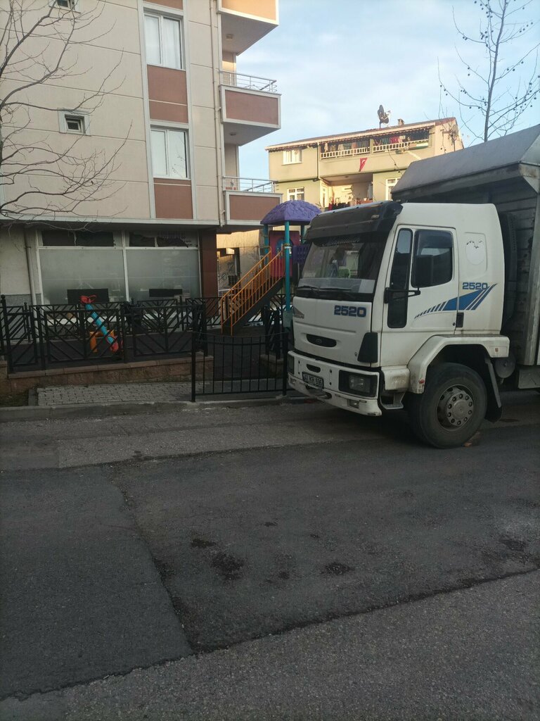 Parklar ve ormanlar Necati Alkan Spor Tesisi Parkı, İstanbul, foto