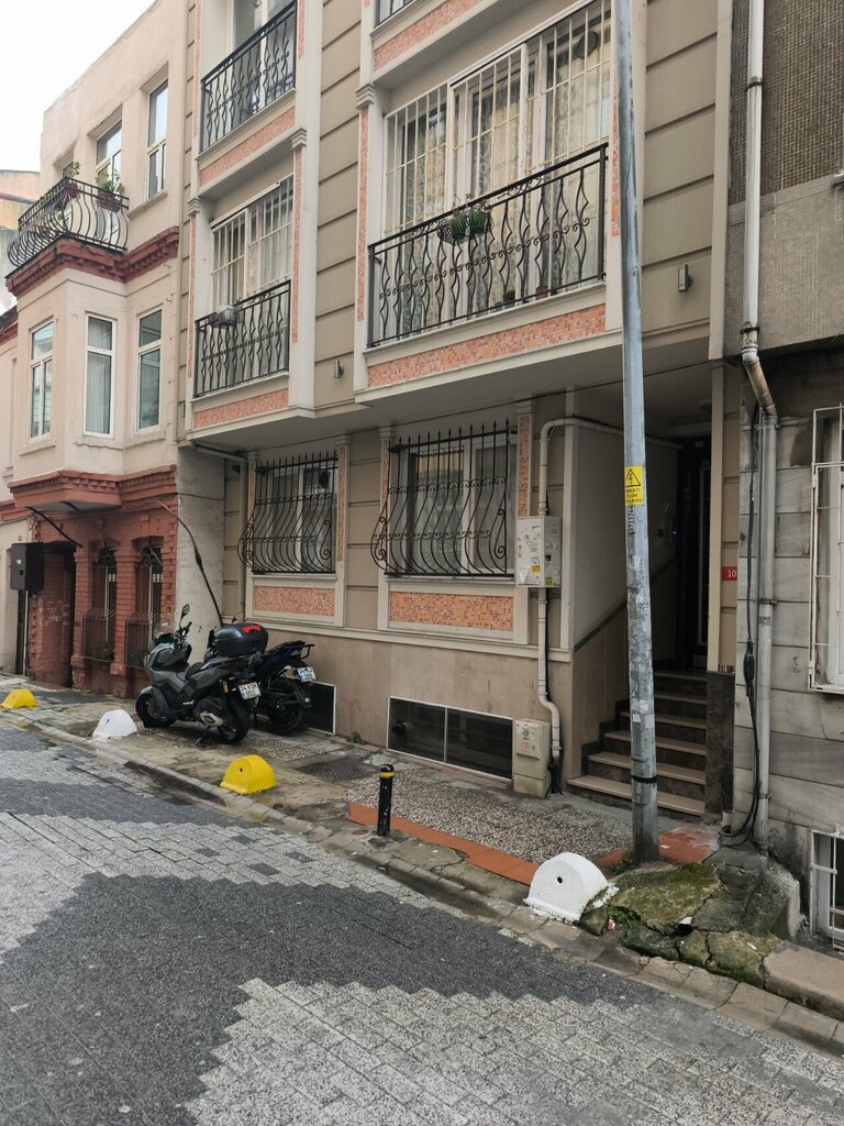 Protestan kilisesi Elmadağ Kilisesi, İstanbul, foto