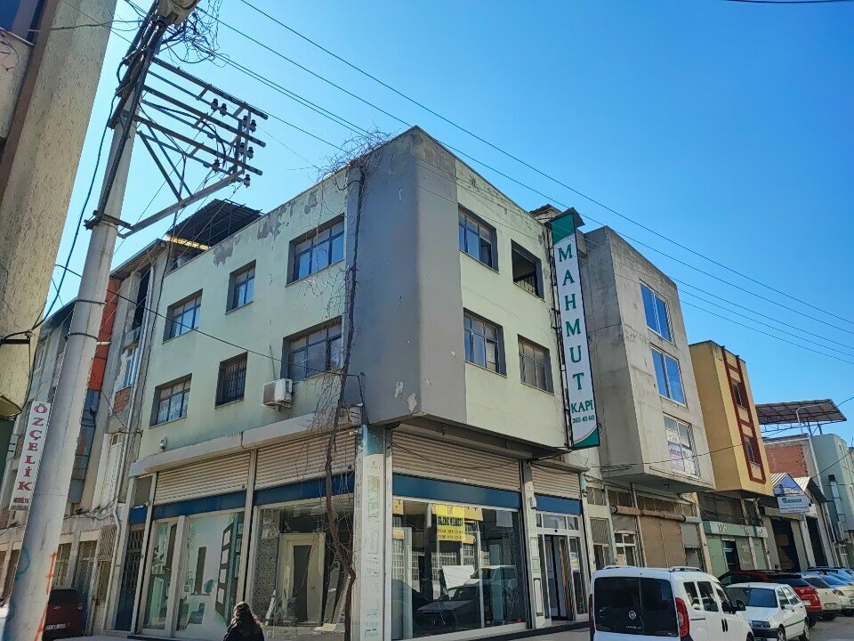 Mobilya mağazaları Mahmut Kapı, İzmir, foto