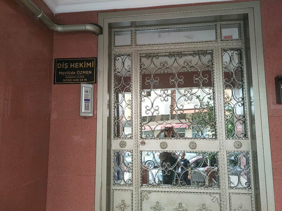 Özel ağız ve diş sağlığı klinikleri ve muayenehaneleri Diş Hekimi Mevlüde Demir Özmen, İstanbul, foto