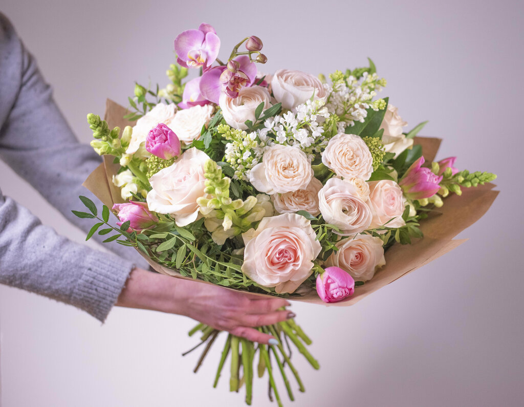 Çiçekçiler Bermyakovs' floral studio, Saint‑Petersburg, foto