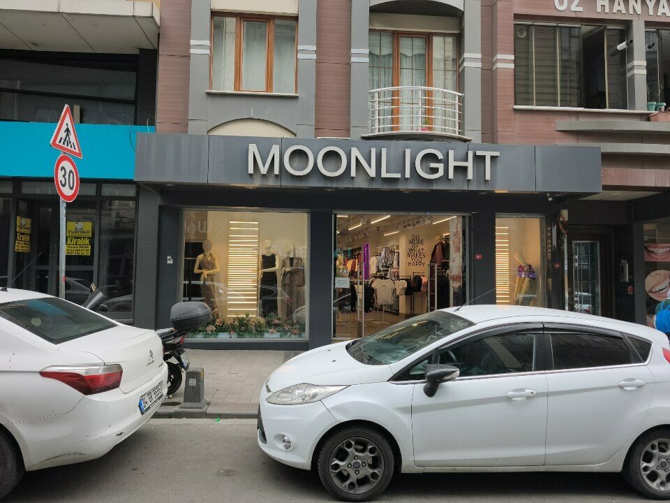 Giyim mağazası Moon light, İstanbul, foto