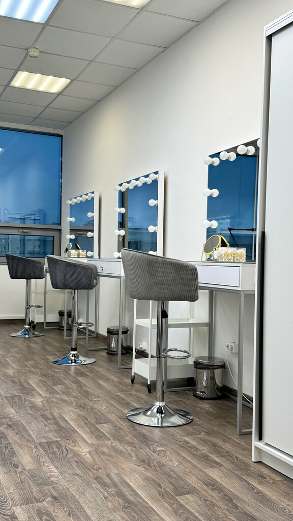 Stil uzmanı, makyöz V-Beauty Studio, Saint‑Petersburg, foto