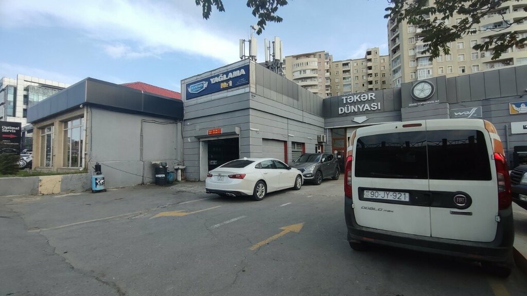 Express yağ değişim noktası Yağlama N-1, Bakü, foto