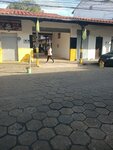 Parqueo Público (Santa Cruz de la Sierra, Distrito Municipal 11, Sucre, 266), otopark alanı  Santa‑Krus'tan
