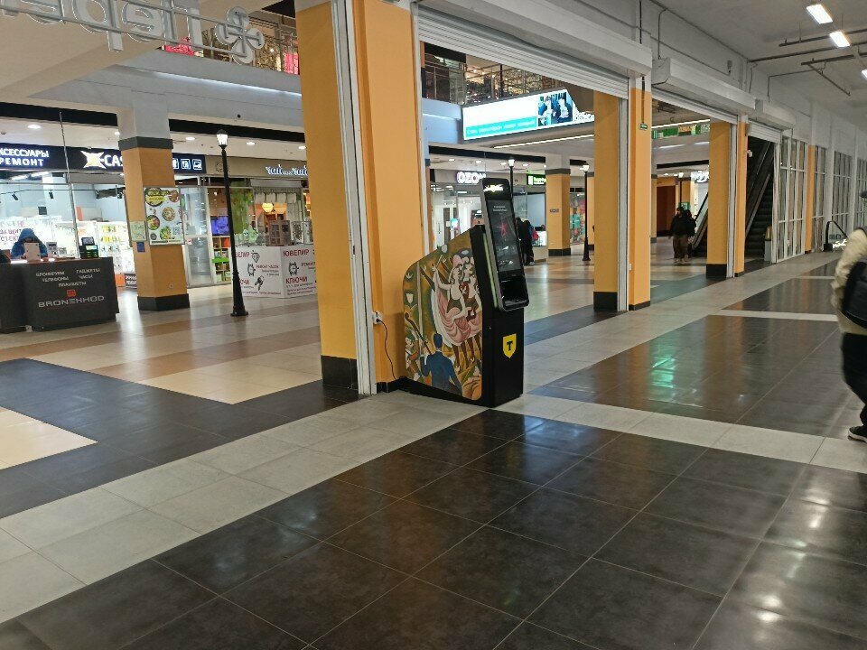 ATM'ler Т-банк, Saint‑Petersburg, foto